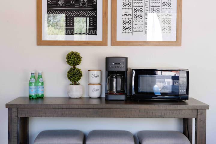 Secluded Modern House | Gazebo, Pet, Bbq, Mtn View - Oakhurst, CA