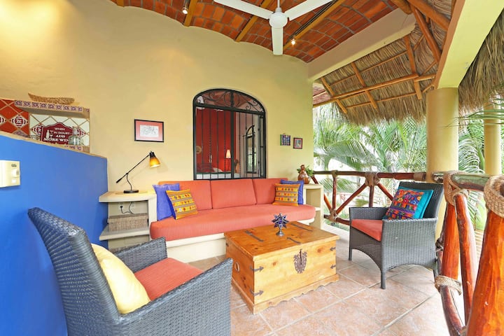 Cozy Casita, Great Location, Fabulous Pool, 4 Blocks To The Beach - Sayulita