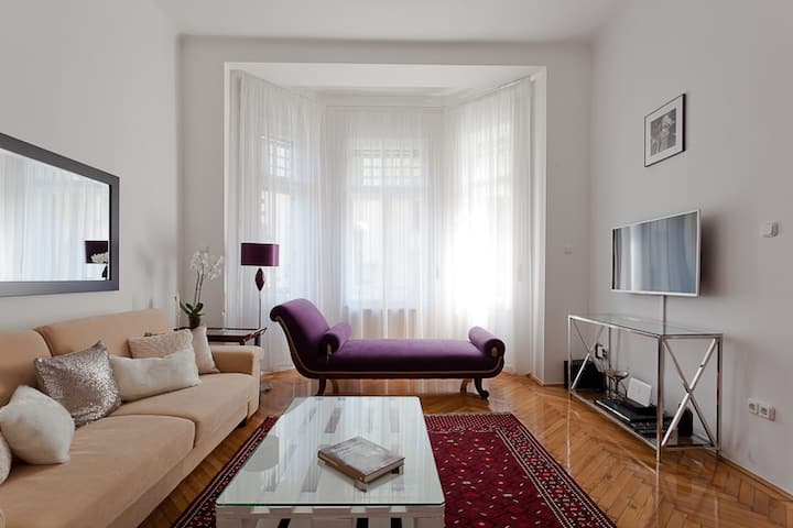 Pure Luxury,castle Area,for 6,free Wi-fi,smart Tv - Budapest