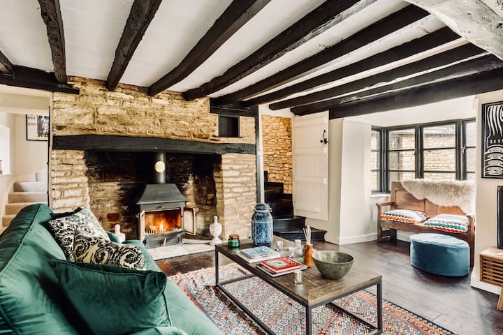 Beautiful Cotswold Coaching Inn - Witney