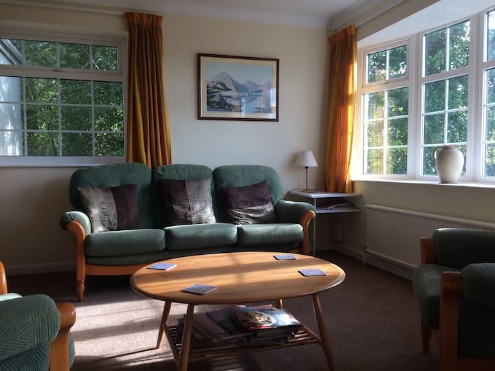 Superb Location, Great Views Of The Lake District - Bowness-on-Windermere