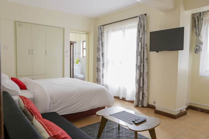 Tastefully Furnished Studio, Rooftop Pool 112 - Nairobi