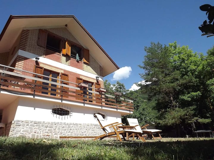 Wonderful Chalet Surrounded By Nature - Italy