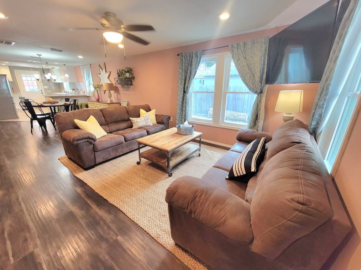 Southtown, Close To Downtown, With A Pool! - San Antonio