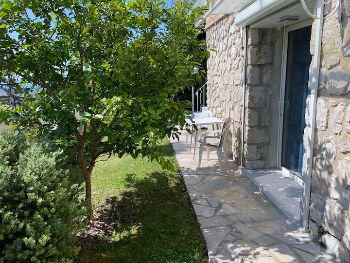 Appartement 2 Pièces Avec Vue, Stationnement Privé - Niza