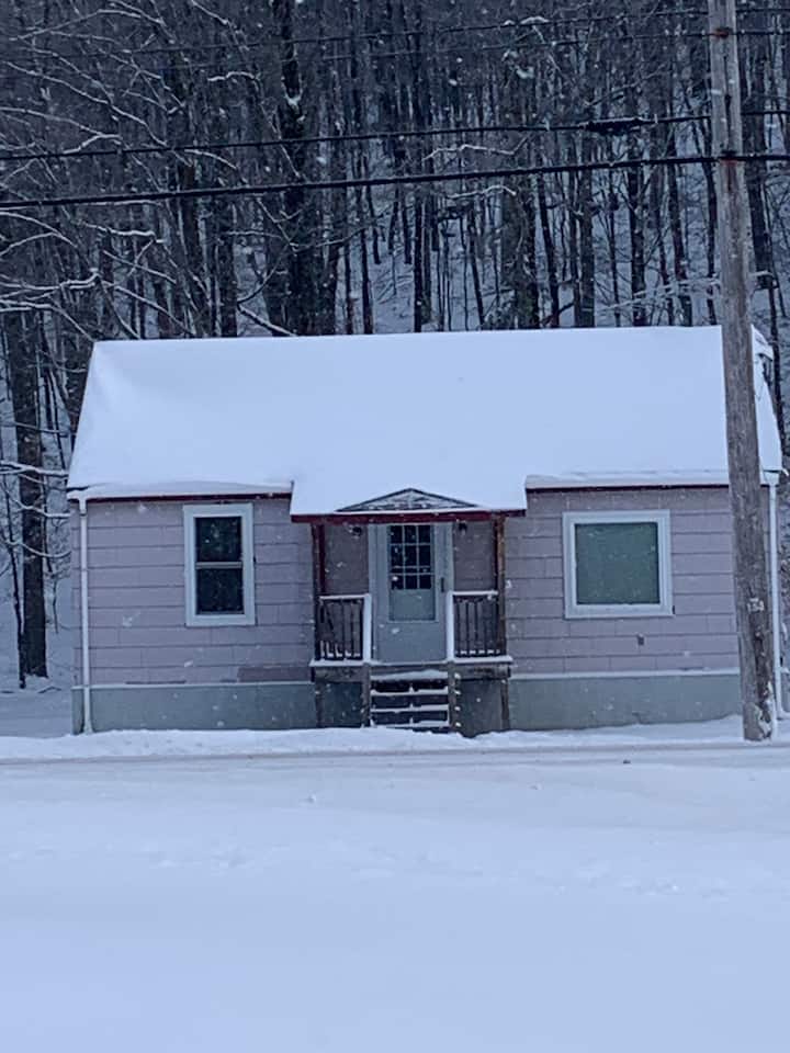 Cozy 2 Bedroom Home In The Adirondacks. - Star Lake, NY