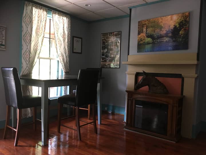 Rupp Cottage. Convenient Location With Parking. - Lexington, KY