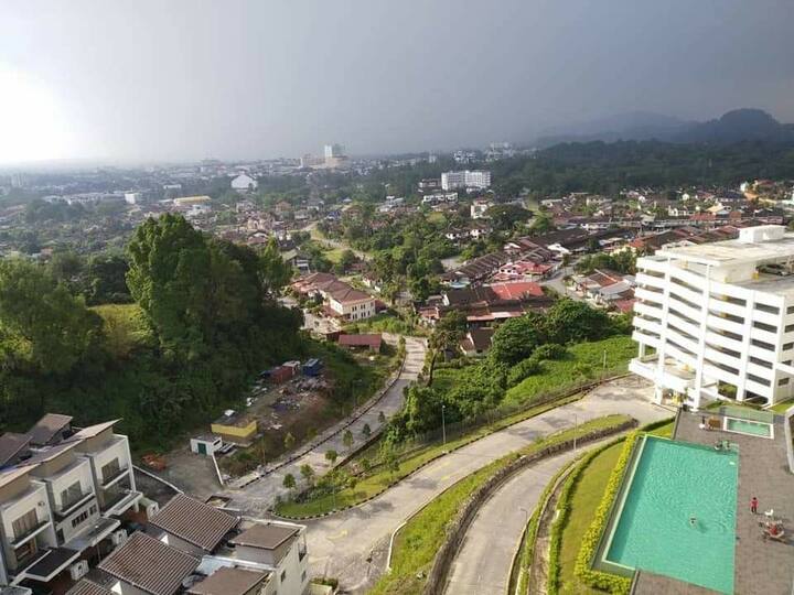 Taiping Lake Garden Homestay@crsytal Creek Condo - Taiping