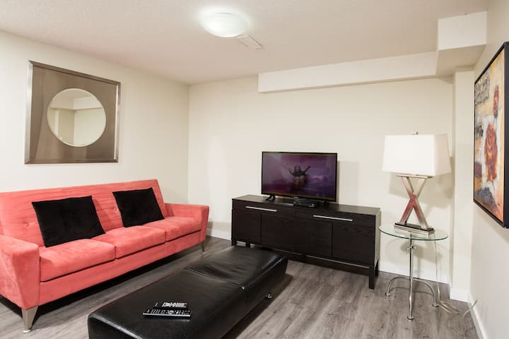 Nice Clean 2 Bedroom Suite. - Westlake