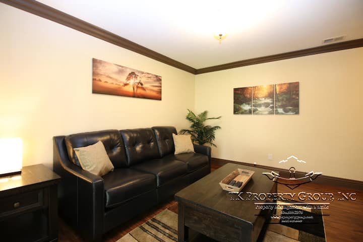 Beautiful Private Suite In Community Setting-2 - Grass Valley, CA