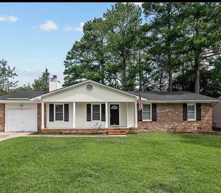 Beautiful Home Close To Ft Liberty - Fayetteville, NC