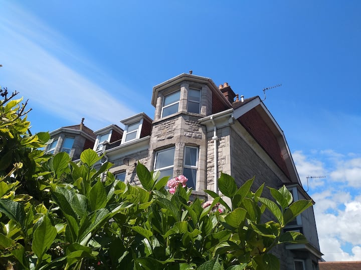Steam Railway View Apartment, Swanage. Near Beach. - Swanage