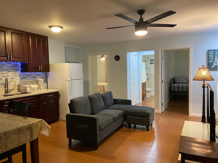 2bedrm/1 Bath,near Shopping Center,freeway - Hawaii