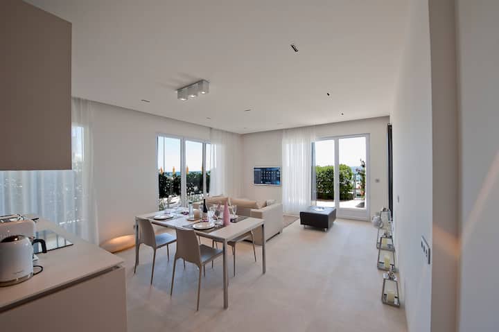 Appartement D'architecte Front Mer - Menton