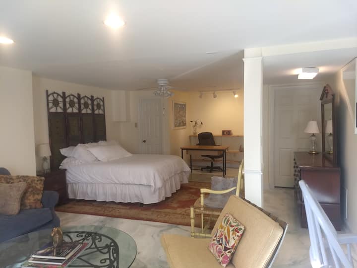 Welcome To Your Home Away From Home! - Alpharetta, GA