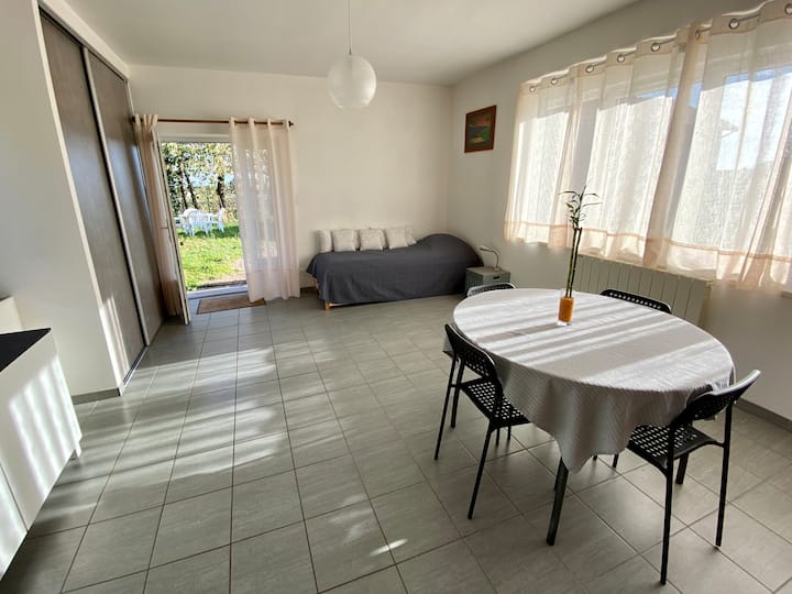 Maisonnette à La Campagne - ibis Falaise Coeur de Normandie