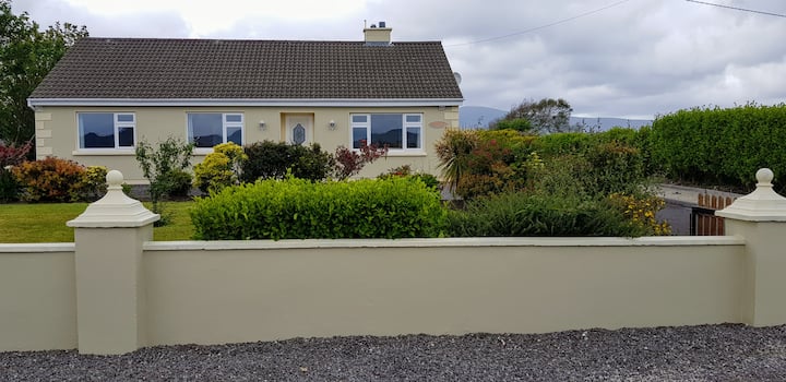 Comfortable, Peaceful Stunning Views - Dingle Peninsula