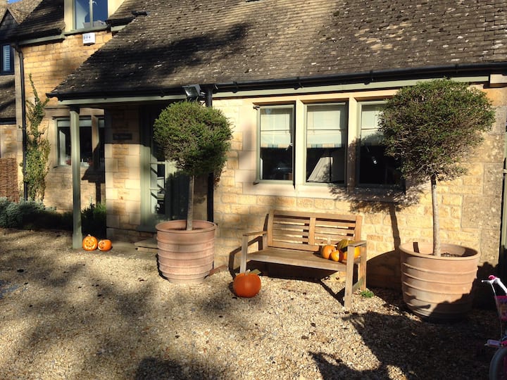Stunning Cotswolds Cottage In Lower Slaughter - Bourton-on-the-Water