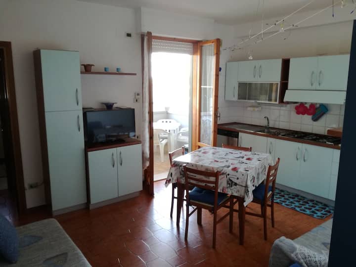 Bilocale Pulito E Accogliente - Follonica