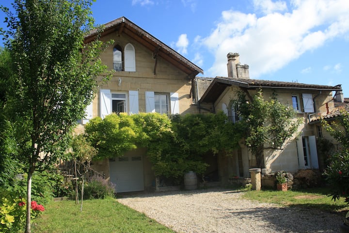 Maison Au Cœur D'un Village Charmant - Vérac