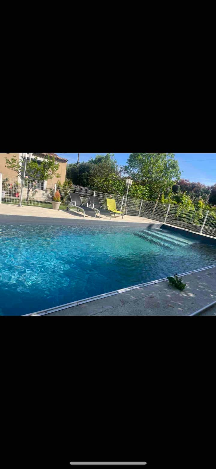 Villa Familiale Avec Piscine - Monteux