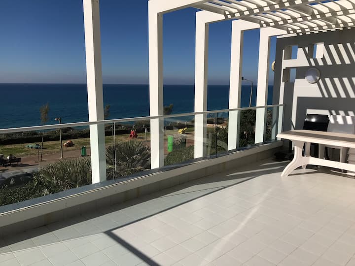 Kosher 3 Bedroom Apartment, Stunning Balcony View - Israel