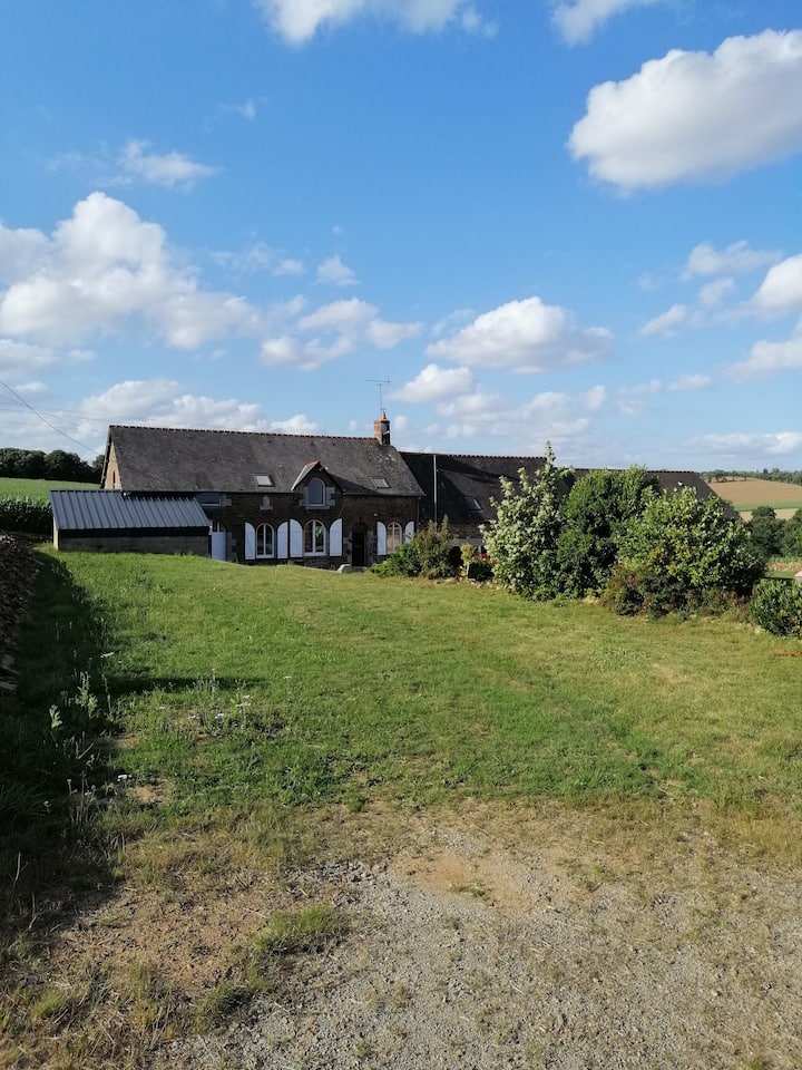 Gîte Du Haut Montbrault (10 Personnes) - Fougères