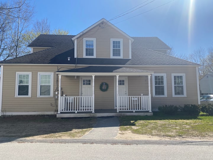 Prime Lincoln Location Walking Distance- Downtown - New Hampshire (State)