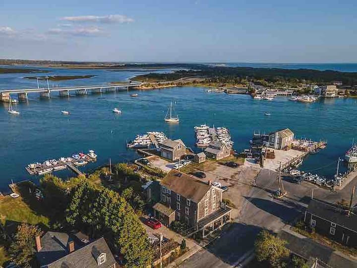 Waterfront, Fishing Village, Landmark Home - Dartmouth, MA
