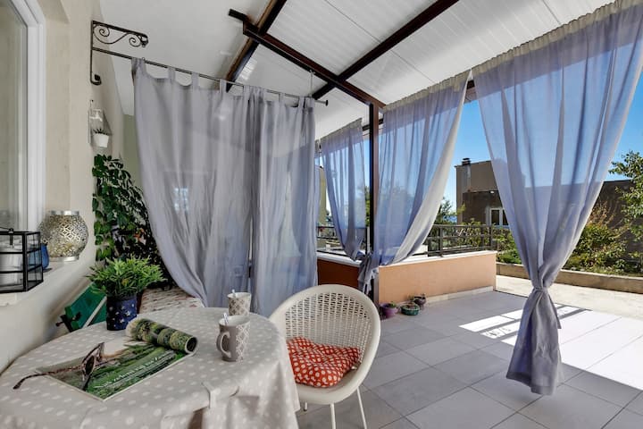 Apartment 2+1, 5 Min To City Center! - Tučepi