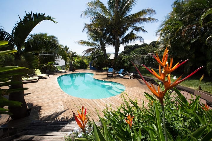 Villa Avec Piscine - Saint Pierre - De 2 à 6 Pers. - Saint-Pierre