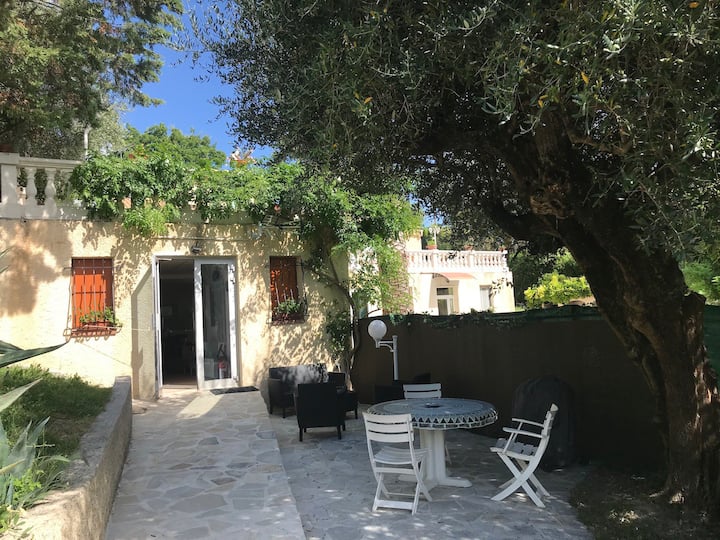 Under The Olive Tree, 50m2 Fully-equipped Outbuilding - Tourrettes-sur-Loup