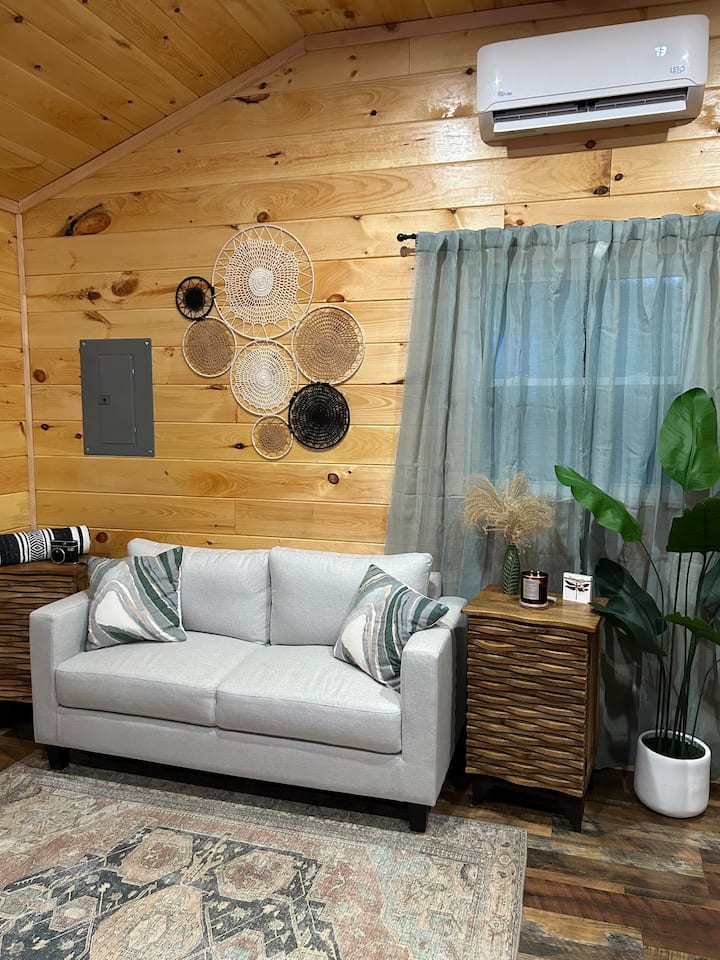 “The Lazy Leaf”. {New} @ Rrg - Slade, KY