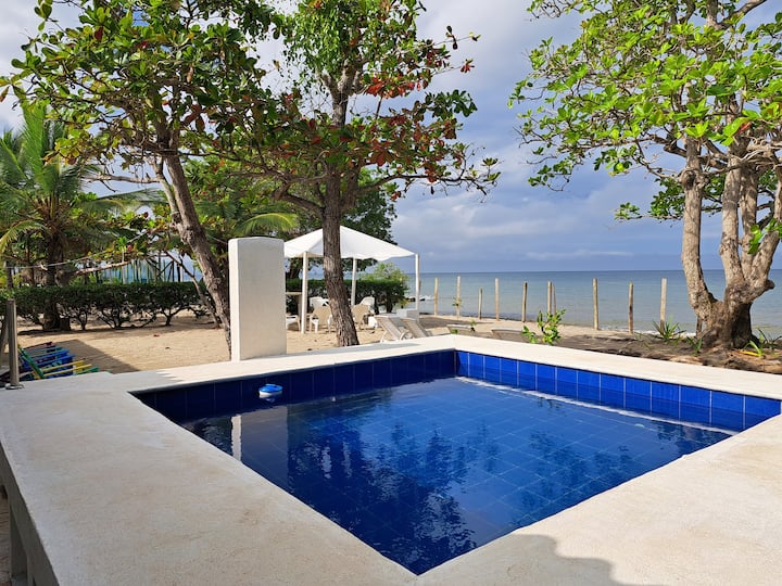 Cabaña Con Piscina Frente Al Mar. Privacidad Total - Bolívar