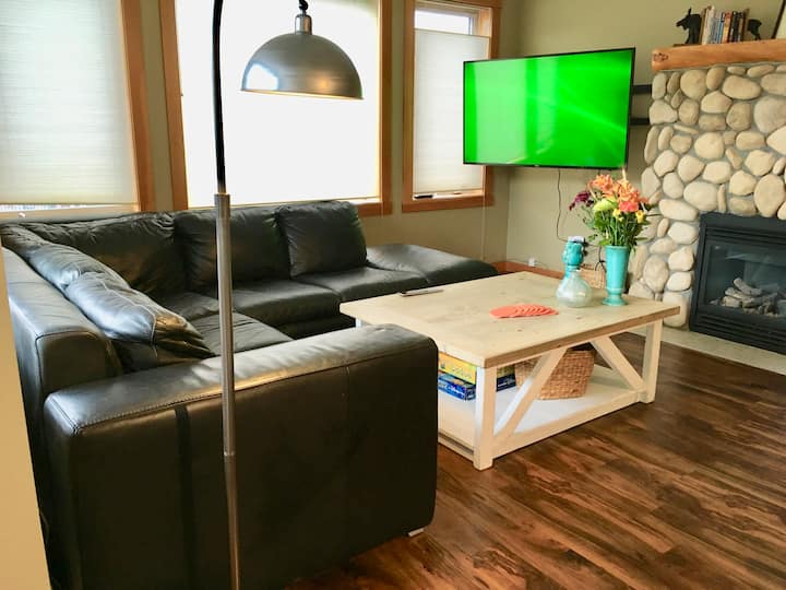 Central Station/central Bright Cozy! - Canmore