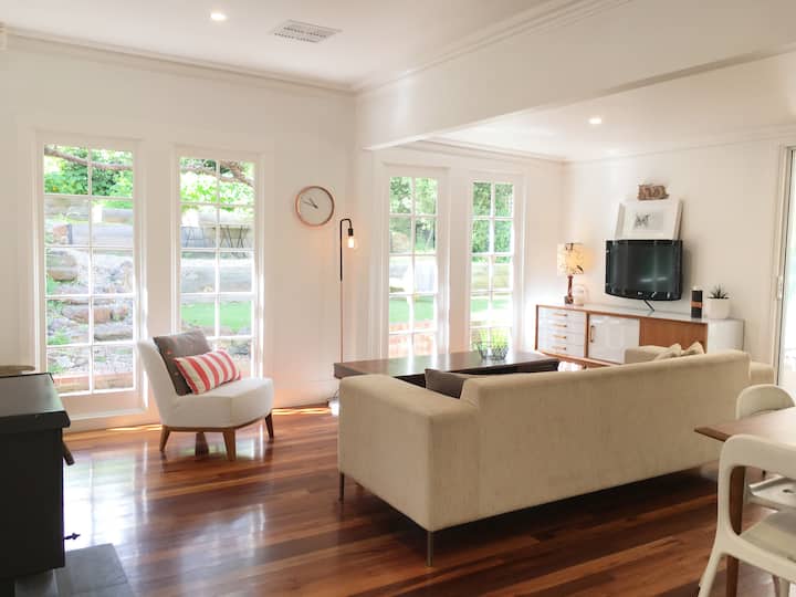 Stylish Family Home In Blackwood - South Australia