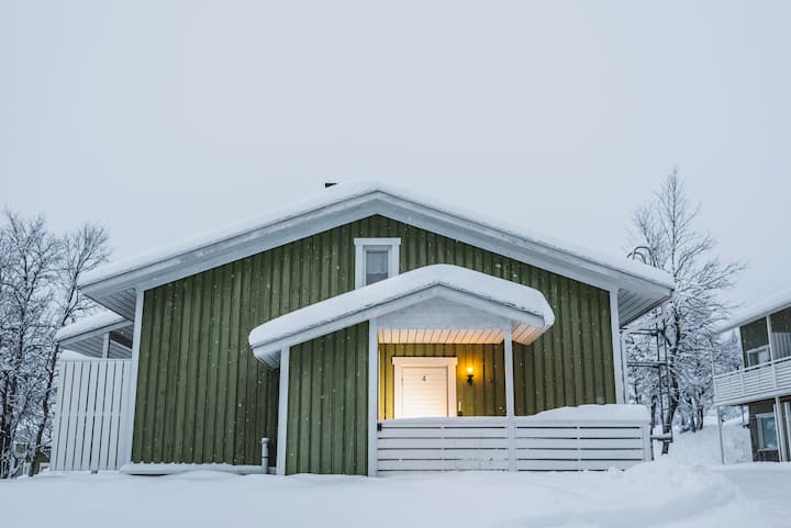 Saariselkä Base For 6 – Sauna, Fireplace & Trails - Inari
