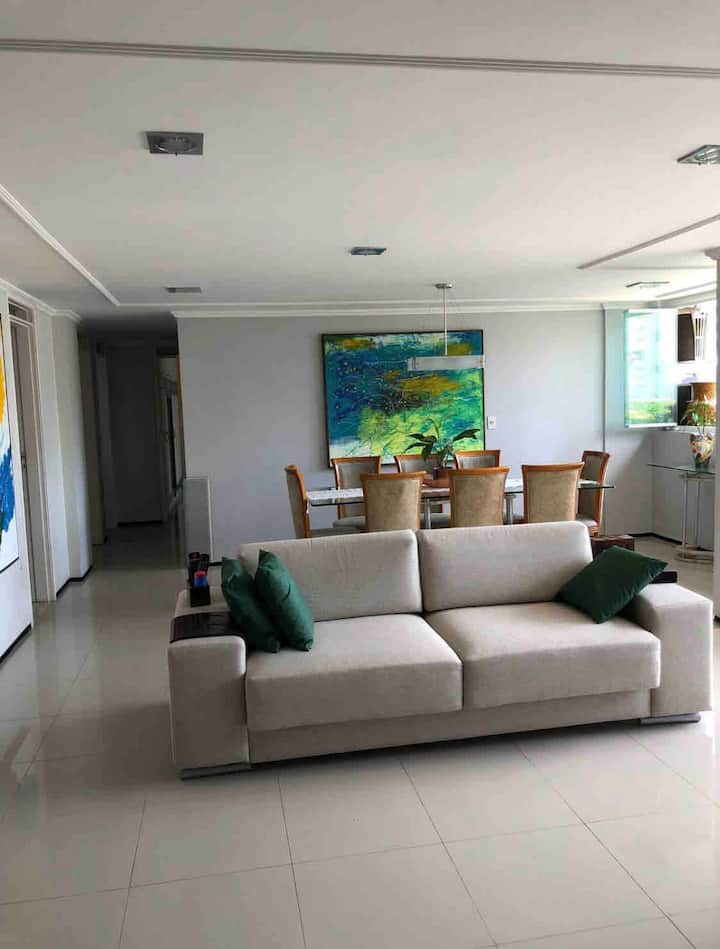 Suíte Master Em Ap Compartilhado Em Fortaleza - Fortaleza