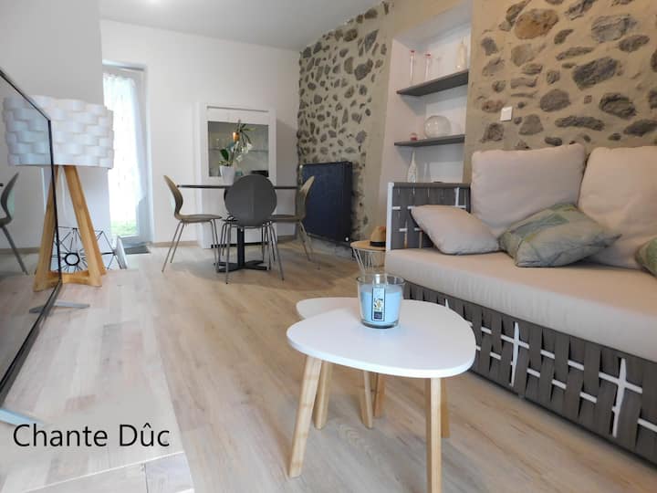 Gîte Chantedûc, Une Invitation à La Détente - Ardèche