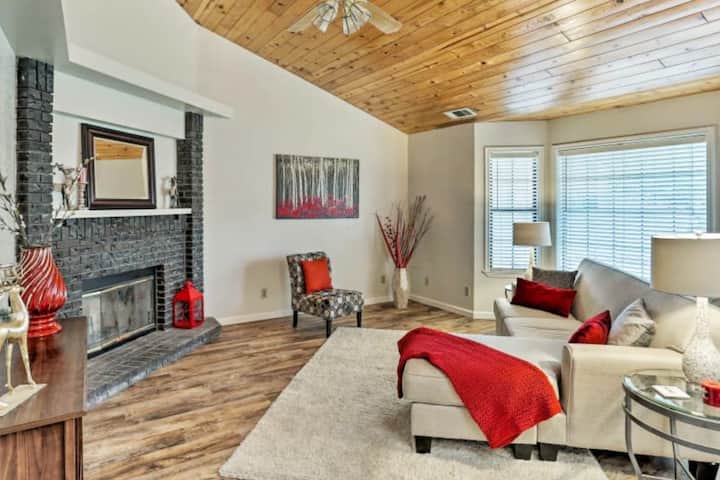 Modern ♥ Meets Magnolia Farmhouse | Walk To Bethel - Redding, CA