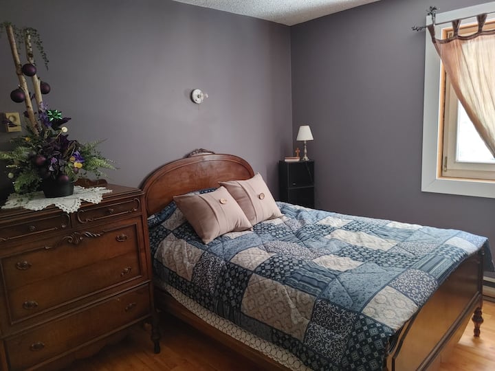 Peggy's Perfect Peaceful. Pleasing Promise Place 4 - Sault Ste. Marie