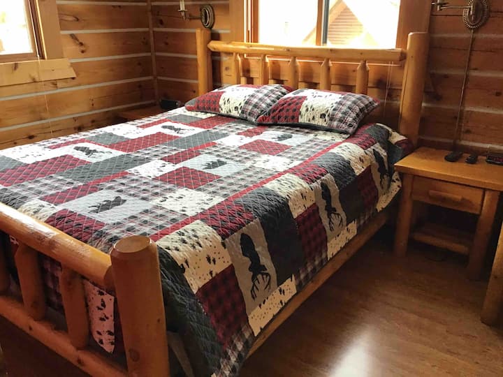 Villa Jellystone/3Bears - ATV Trails, Water Park - Cabins for Rent in ...