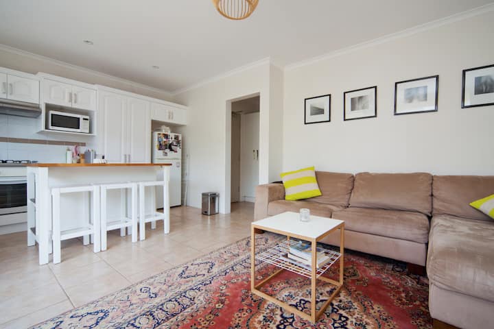 Relaxed Beachfront Living - Manly