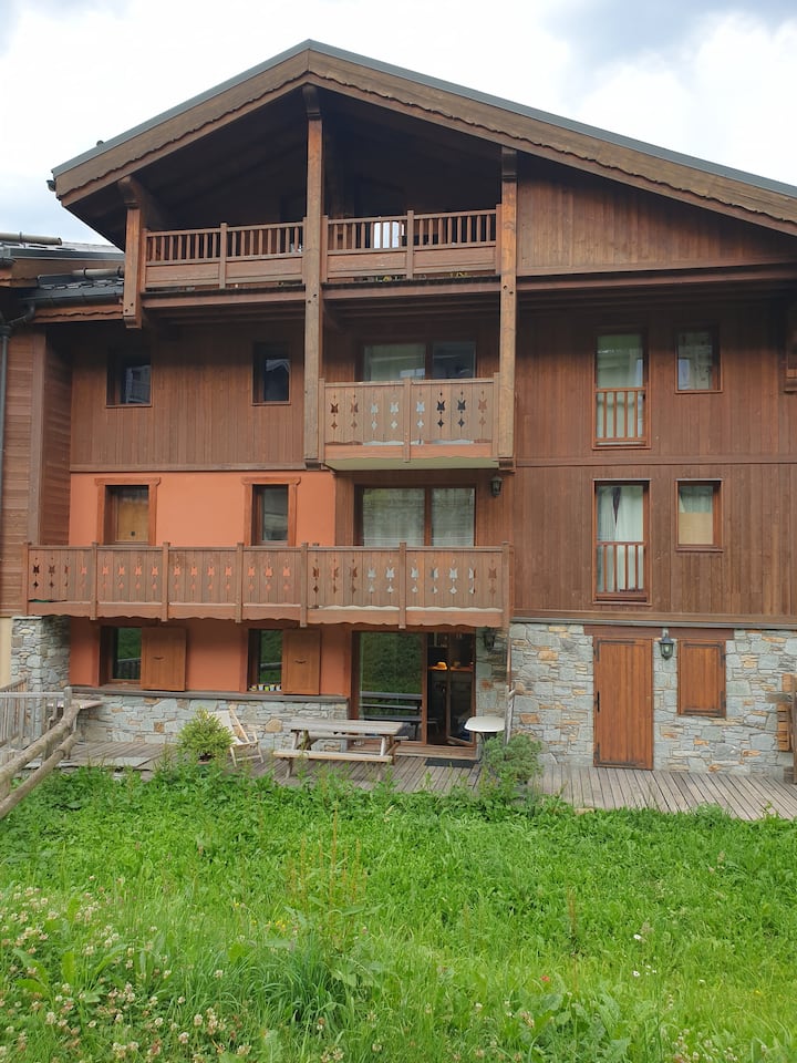 Appartement En Rez De Jardin Face à La Montagne - Les 7 Laux