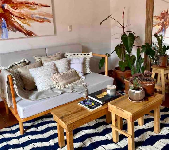 Artist Space/ Walkable To Antigua In Santa Ana - Antigua Guatemala