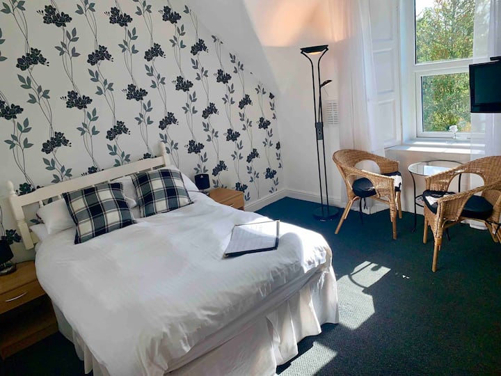 Rm2. (One Of Two Rooms Available) - Rowardennan