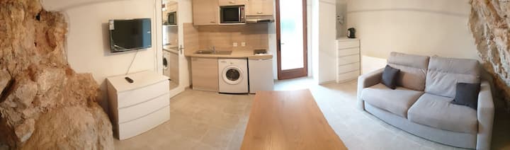 Logement Atypique Avec Terrasse Et Roche Apparente - Bouc-Bel-Air