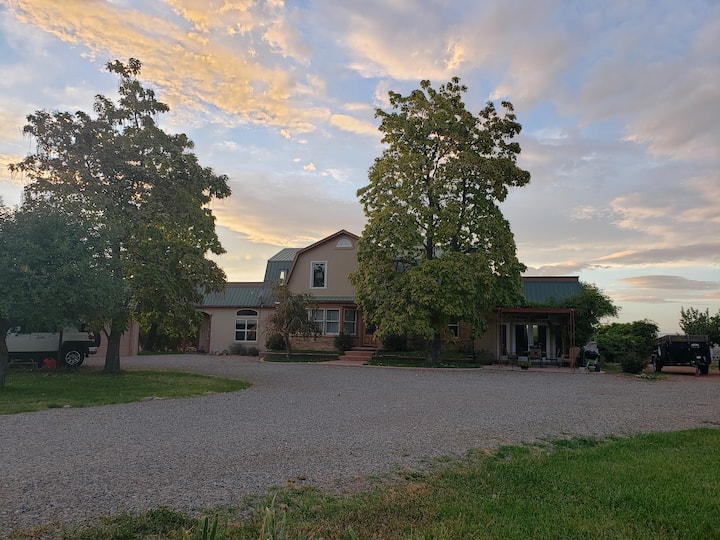Orchard  Suite  With Kitchen And Horse Facilities - Grand Junction, CO