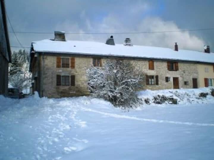 Les Iris, Maison Chaleureuse Avec Cheminée - Jura