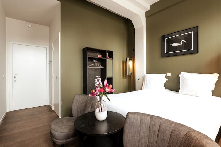 Boutique Hotel/citycenter /Parking /Breakfast /Ac - Brujas